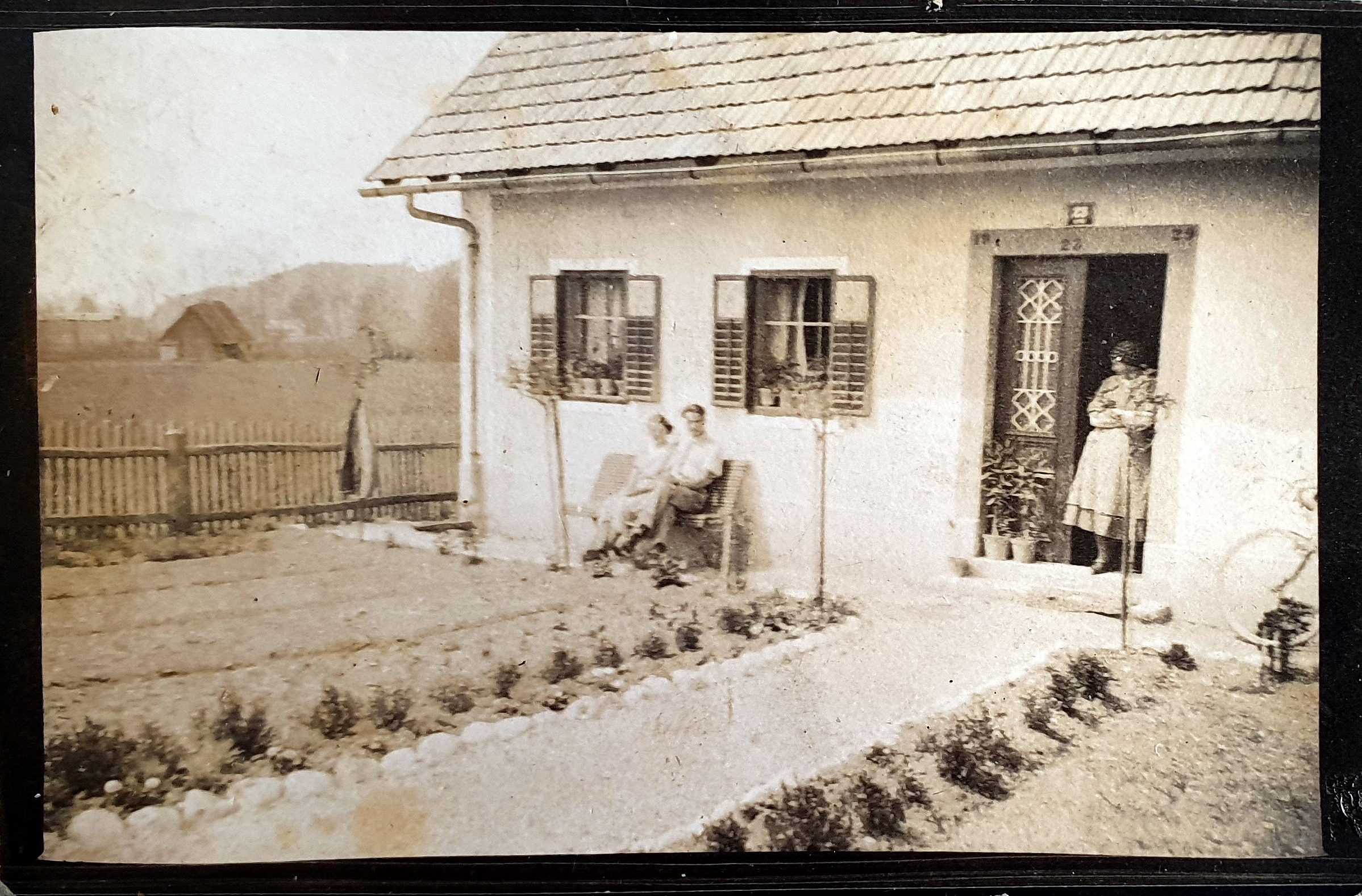 About castle gardeners. From the archives of the Rojc family from Hudo ...